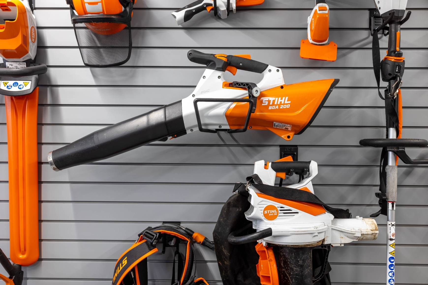 Garage Wall Storage Hooks Explained: Types, Uses, and What to Hang on Each